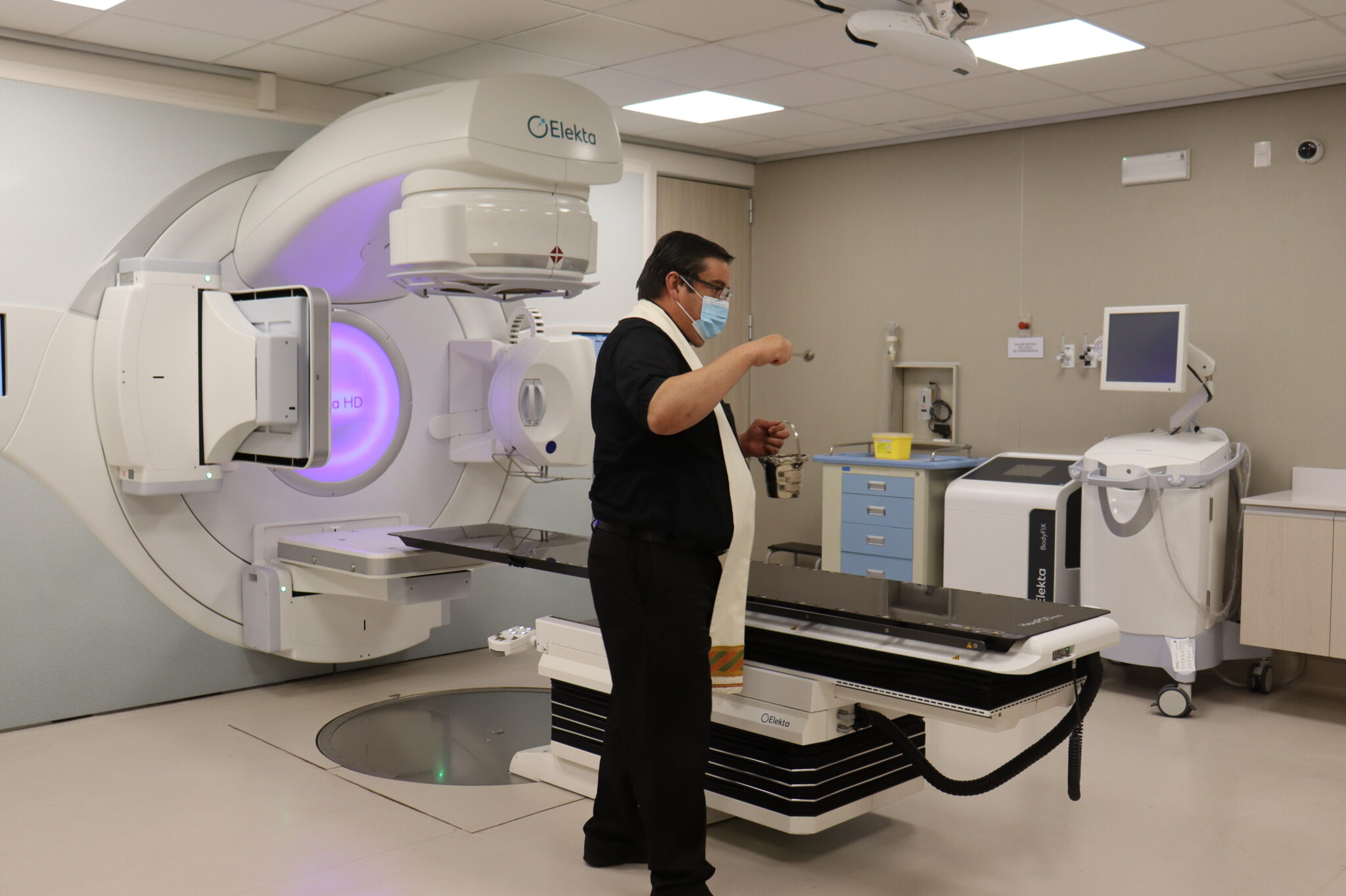 Inauguramos moderno Centro de Cáncer en Clínica San Carlos de Apoquindo ...